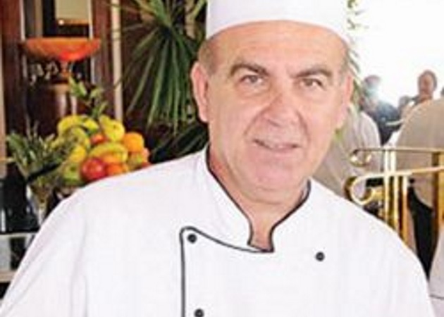 Ο Ελληνας σεφ που κατέκτησε με τον μουσακά την Αίγυπτο!
