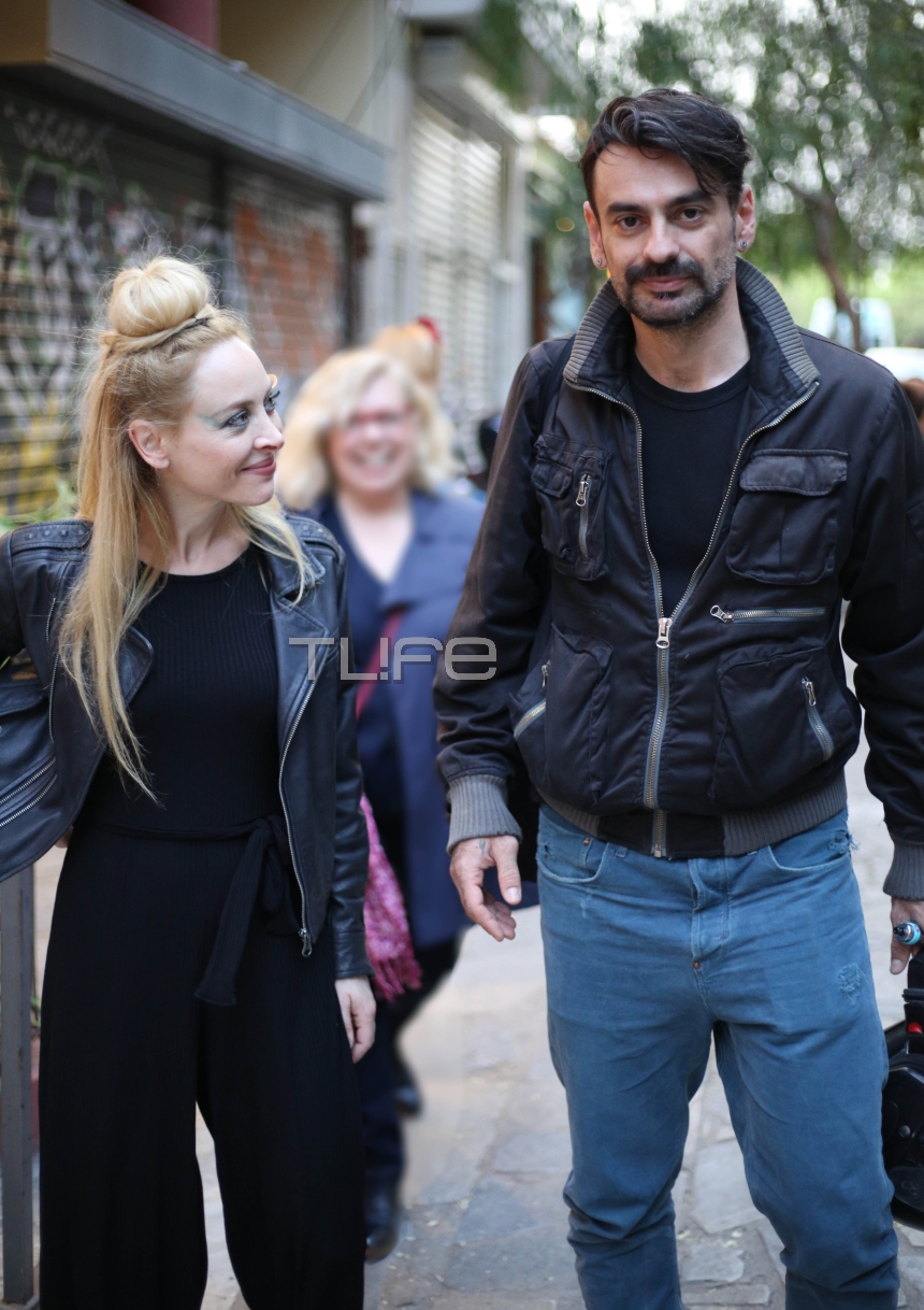 Φαίη Ξυλά: Στο θέατρο με τον σύζυγό της στο πλευρό της! [pics]