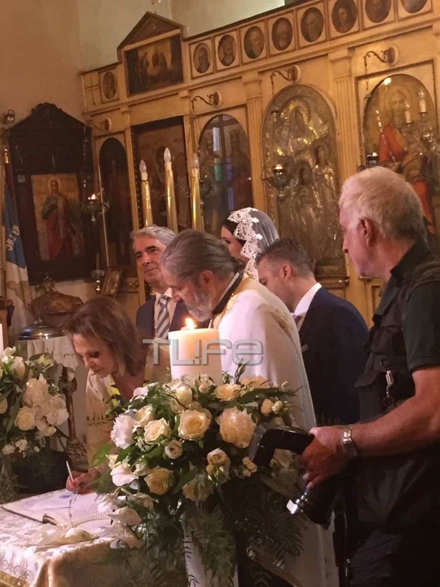 Παντρεύτηκε ο Σίμος Κεδίκογλου - Αποκλειστικές φωτογραφίες