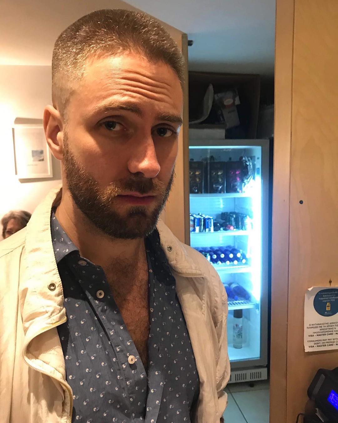 Το Jason Aντιγόνη άλλαξε λουκ και είναι αγνώριστο! [pic]