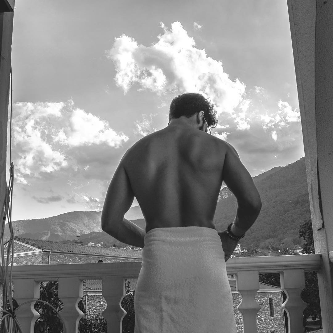 DJ Pitsi: Είναι αδιαμφισβήτητα ο πιο hot άνδρας της φετινής σεζόν!