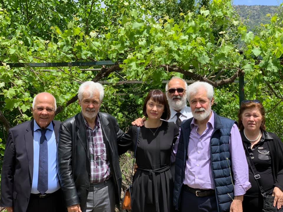 Νάντια Γιαννακοπούλου: Στη Μεσσηνία για την κηδεία της γιαγιάς της