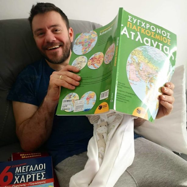 Ευτύχης Μπλέτσας: Η κόρη του έκλεισε ένα μήνα ζωής και ξεκίνησε να της ...