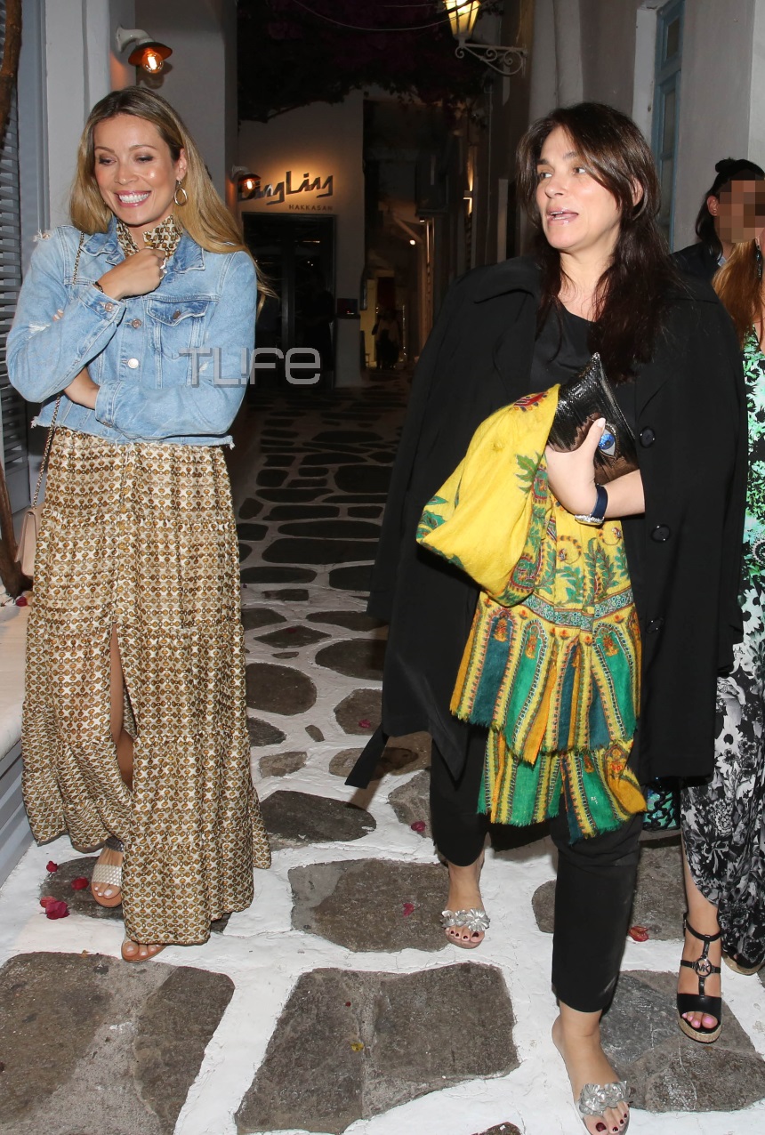 Χρουσαλά: Οι χαλαρές βόλτες στην Μύκονο μετά τη βάφτιση του γιου της!