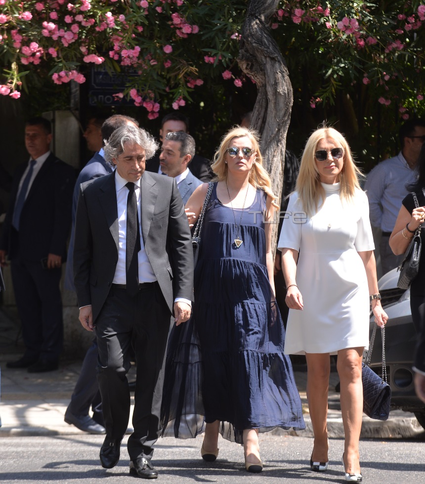 Φωτεινή Αραμπατζή: Μαζί με την Μαρία Αραμπατζή στην ορκωμοσία της