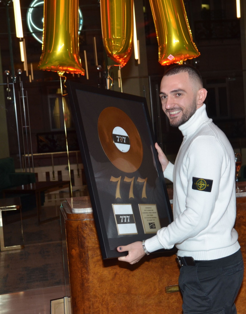 TOQUEL: Όσα έγιναν στην απονομή χρυσού δίσκου του album "777"!