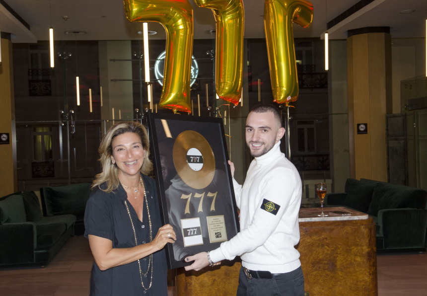 TOQUEL: Όσα έγιναν στην απονομή χρυσού δίσκου του album "777"!