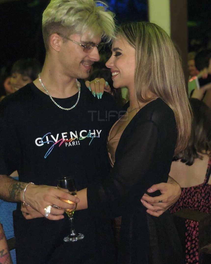 Ο ράπερ FY είναι ζευγάρι με εκθαμβωτική ξανθιά - Το παθιασμένο φιλί ...