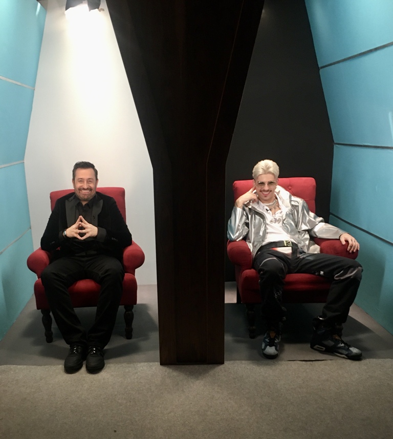 FY: Ο δημοφιλής trapper σήμερα στο After Dark! Video