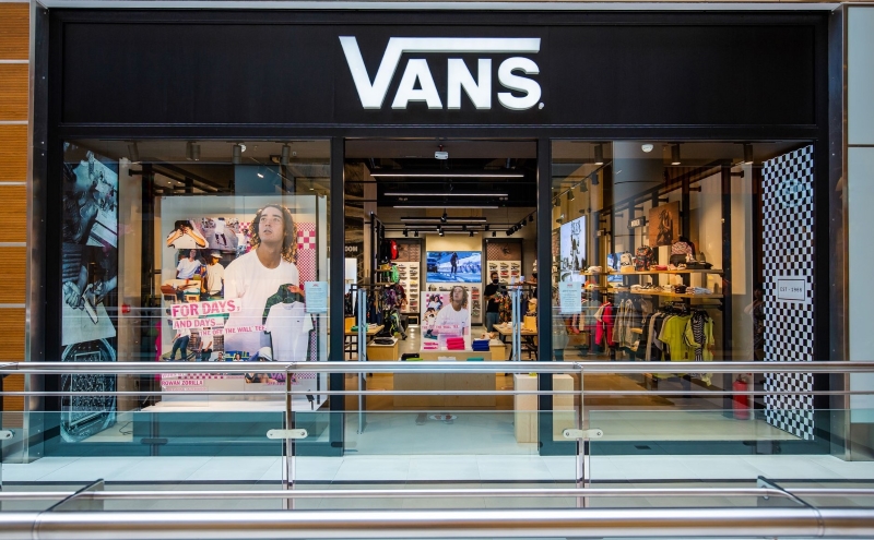 Το Flagship store της Vans ανανεώθηκε