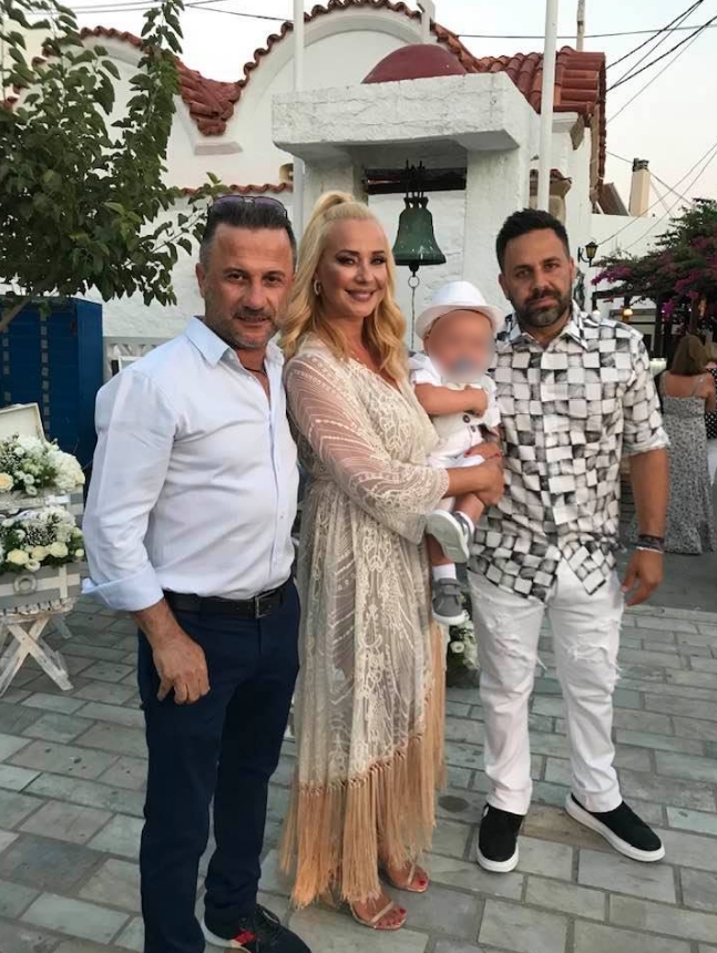 Γιαννιάς – Παντελιδάκη: Βάφτισαν τον μικρό τους γιο στη Ρόδο!