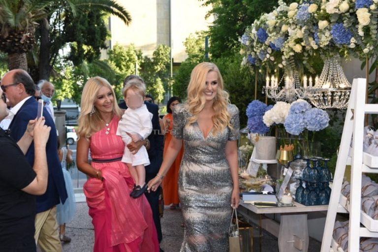 Μαρία Αραμπατζή - Ανδρέας Μήτσαινας: Βάφτισαν τον γιο τους!