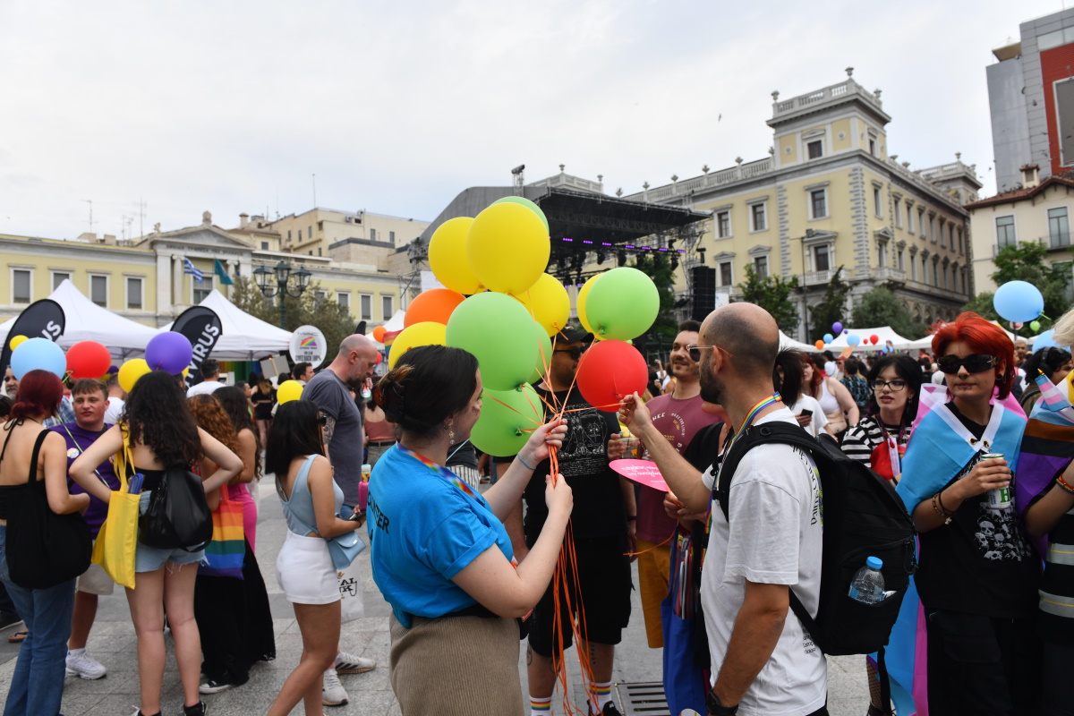 Athens Pride 2023: Πλήθος κόσμου στην πορεία υπερηφάνειας - Φωτογραφίες TLIFE