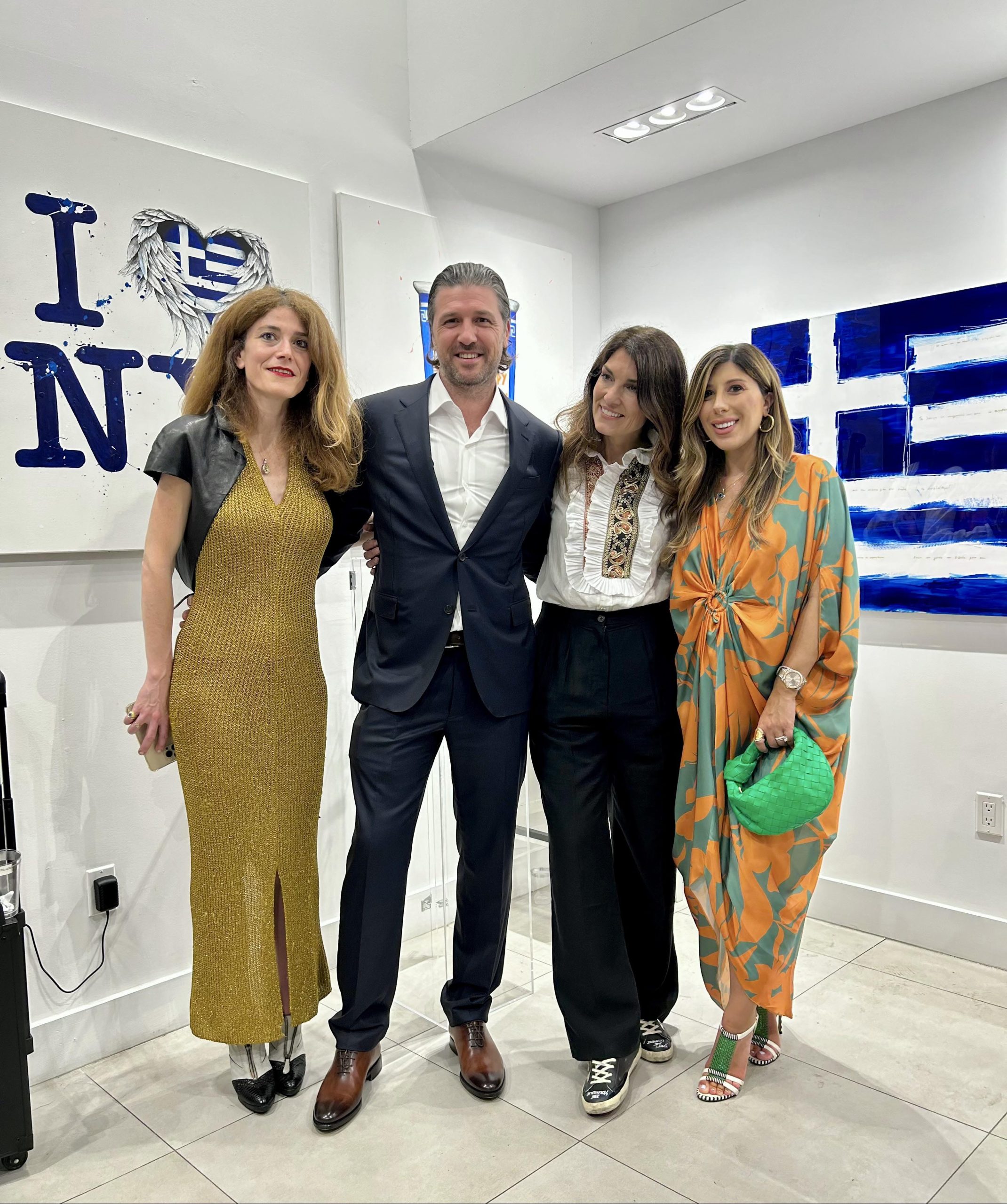 Η Καρολίνα Ροβύθη στη Νέα Υόρκη με τα χρώματα της Ελλάδας στην πρώτη ...