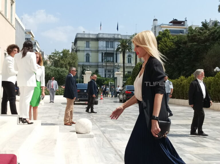 Ορκωμοσία νέας Βουλής: Φωτογραφίες από τις αφίξεις