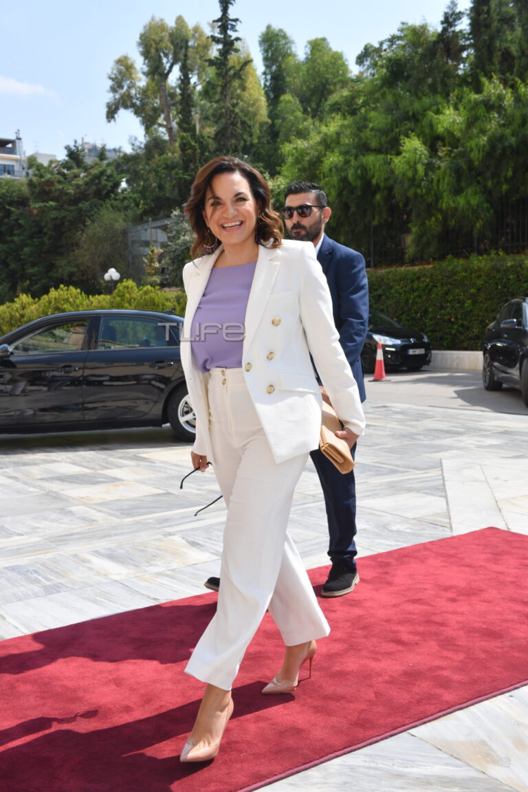 Ορκωμοσία νέας Βουλής: Φωτογραφίες από τις αφίξεις