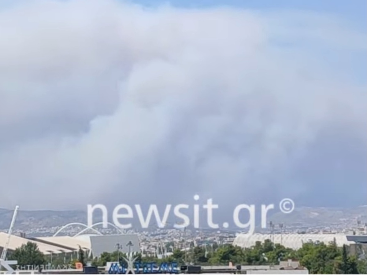 Φωτιά στον Ασπρόπυργο: «Πνίγεται» στους πυκνούς καπνούς! Μεγάλο πέπλο ...