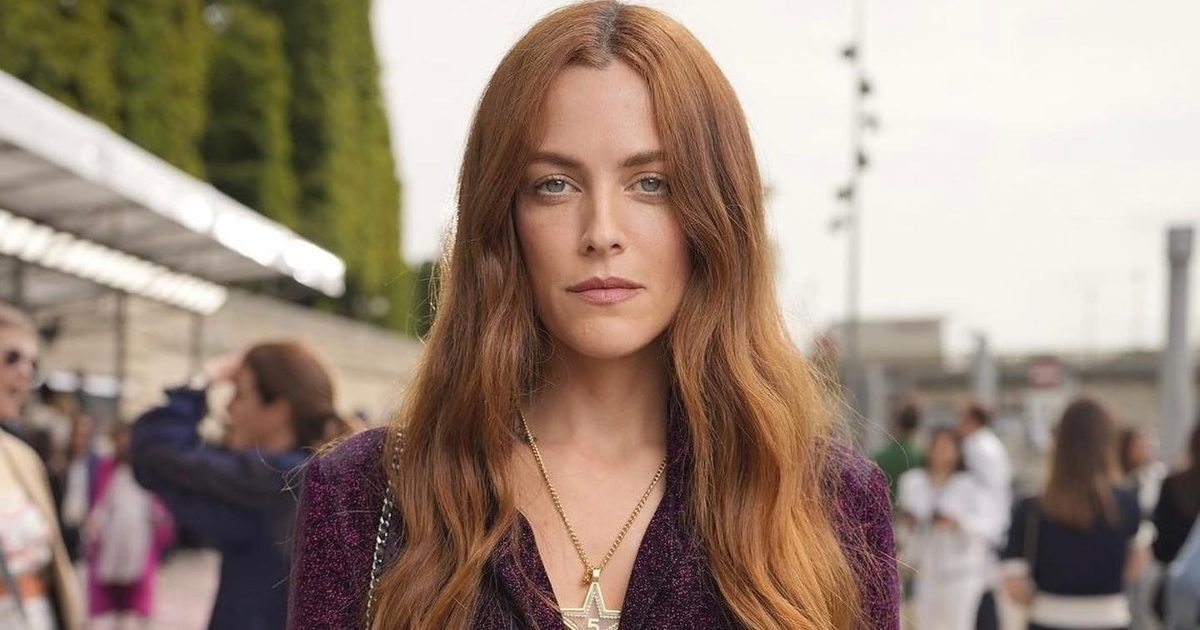 Riley Keough: Έβαψε τα μαλλιά της και είναι ίδια η Priscilla Presley ...