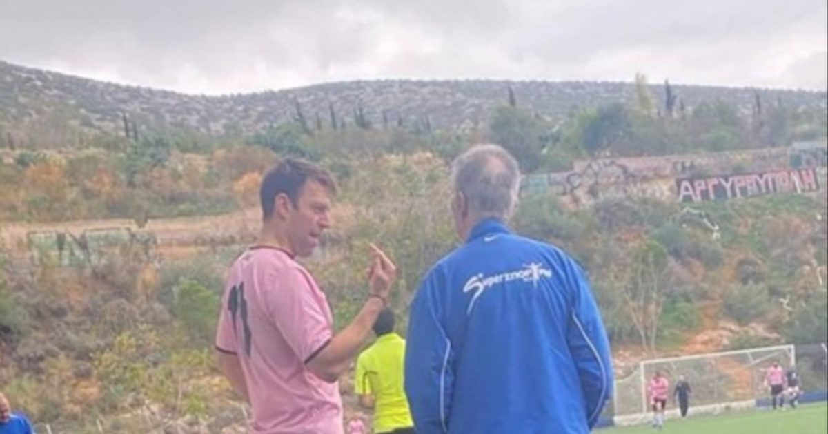Στέφανος Κασσελάκης: Τραυματίστηκε σε αγώνα ποδοσφαίρου για δημοσιογράφους
