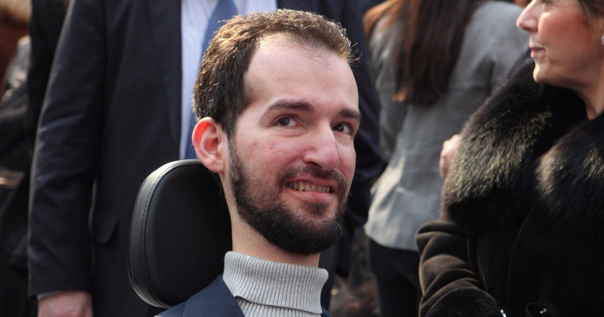 Στέλιος Κυμπουρόπουλος: «Θέλω να δημιουργήσω τη δική μου οικογένεια»