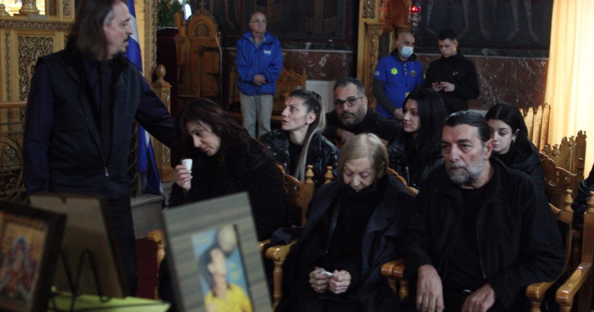 Κώστας Νεστορίδης: Σε λαϊκό προσκύνημα η σορός του - Ανείπωτη θλίψη ...