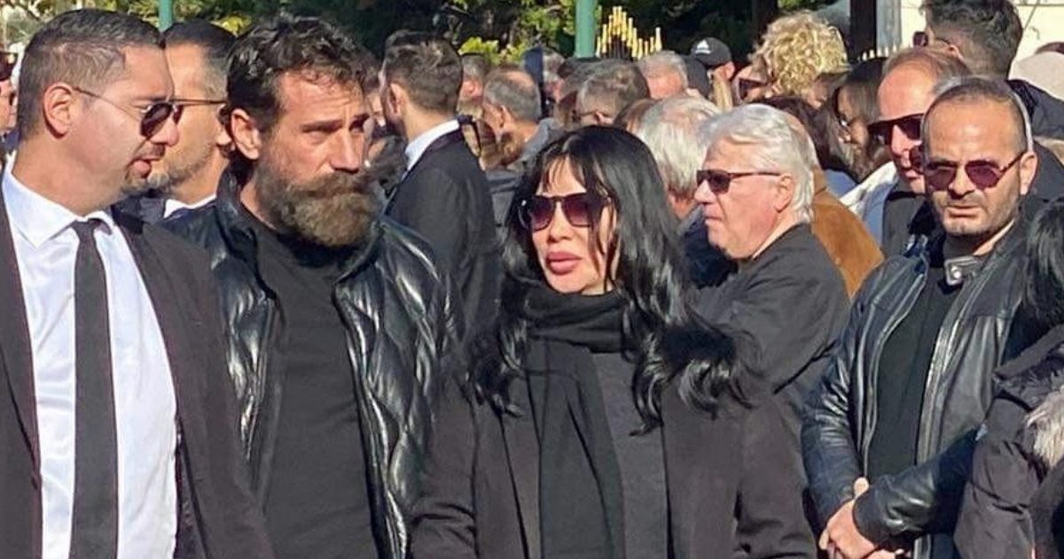 Βασίλης Καρράς: Δέσποινα Βανδή με Βασίλη Μπισμπίκη, Πάολα και Αντώνης ...