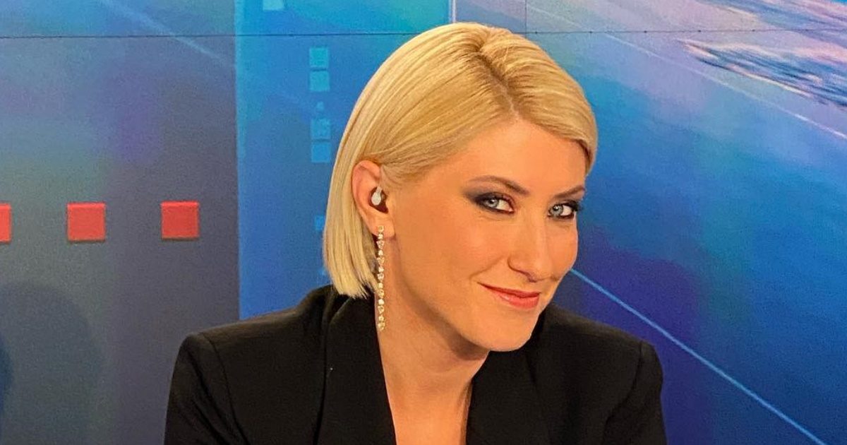 Σία Κοσιώνη: Έκανε υδροποδήλατο στη λίμνη με τον γιο της, Δήμο - Η ...