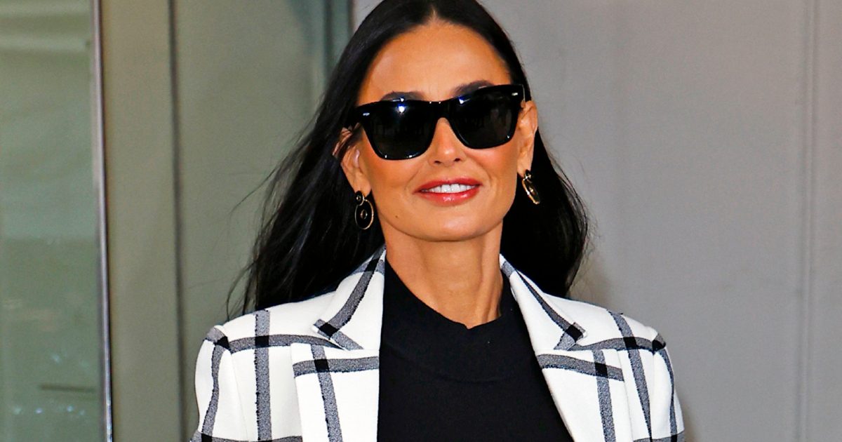 Demi Moore: Η υποψήφια για Όσκαρ ηθοποιός ολοκληρώνει όλα τα σύνολα της ...