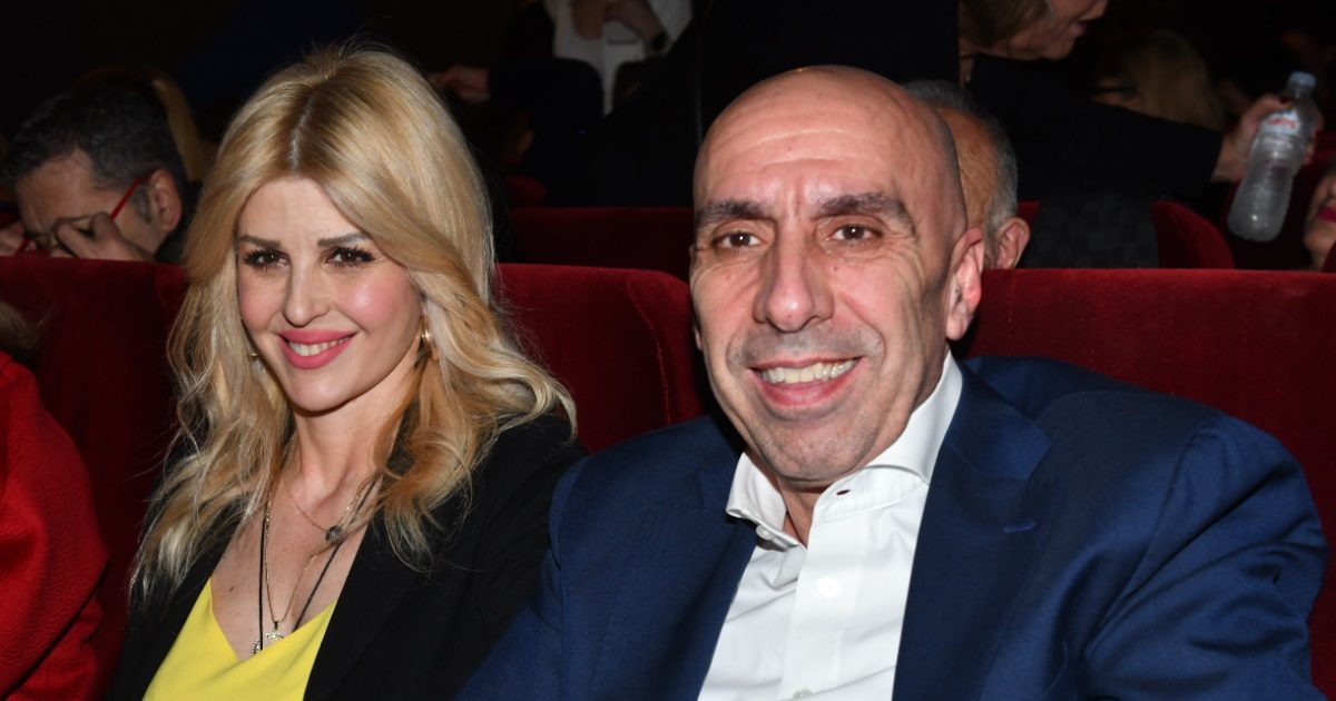 Γιάννης Μπρατάκος: Η πρώτη φωτογραφία από τον γάμο του με την Έλενα ...