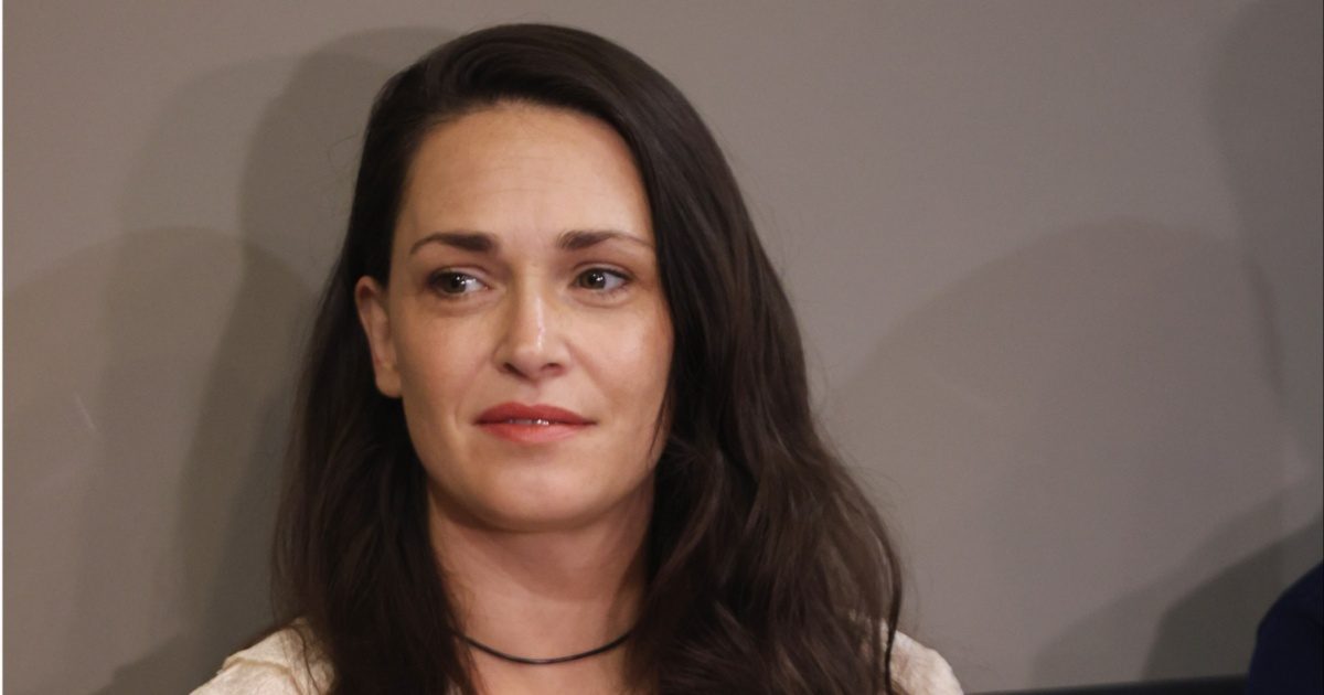 Μαίρη Μηνά: Θα είναι η νέα Πρωθιέρεια της τελετής αφής της Ολυμπιακής ...