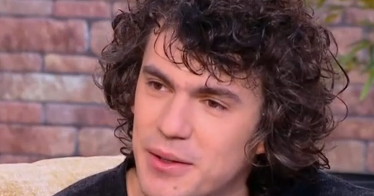 Δημήτρης Καπουράνης - Το Ναυάγιο: «Είμαι Αλβανός για την Ελλάδα και ...