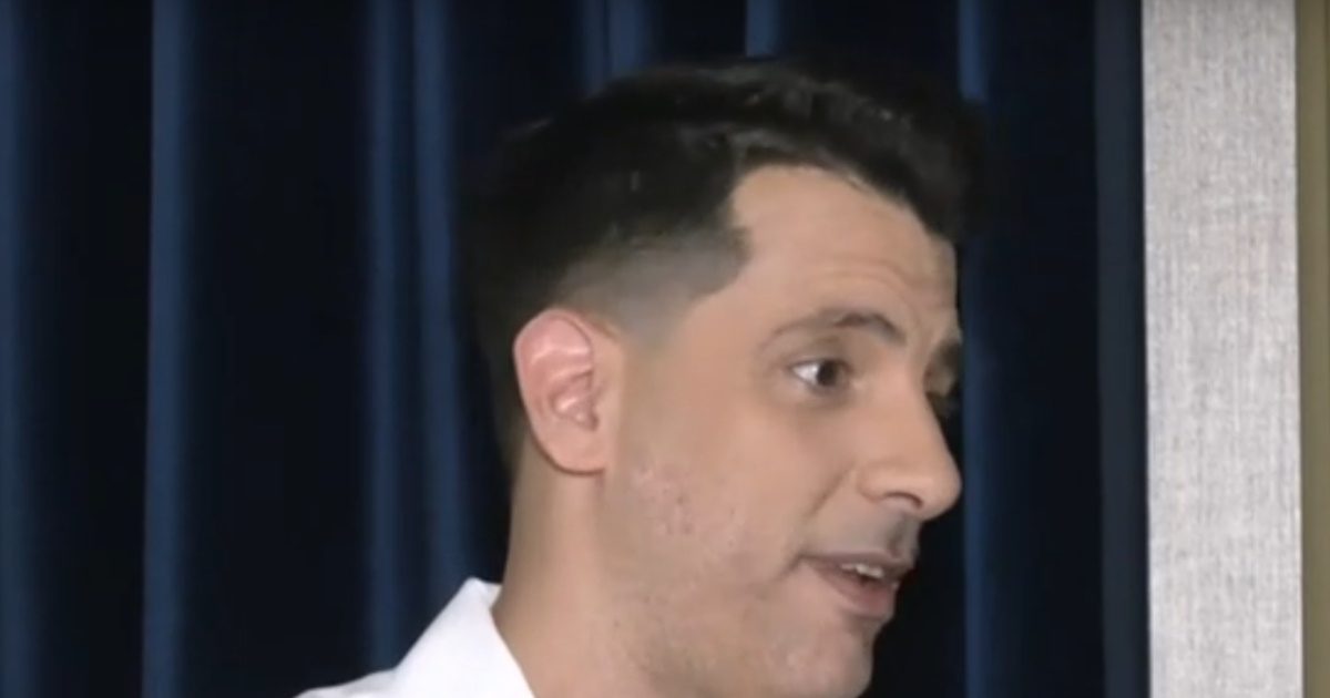 Θοδωρής Φέρρης: «H μητέρα μου με είδε στα πατώματα για έναν χωρισμό και ...