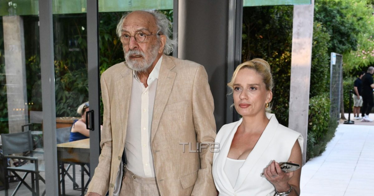 Αλέξανδρος Λυκουρέζος: Ποια είναι η εντυπωσιακή ξανθιά με την οποία ...