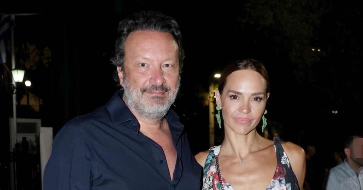 Νικολέττα Καρρά - Διονύσης Παναγιωτάκης: Σπάνια δημόσια εμφάνιση στο ...