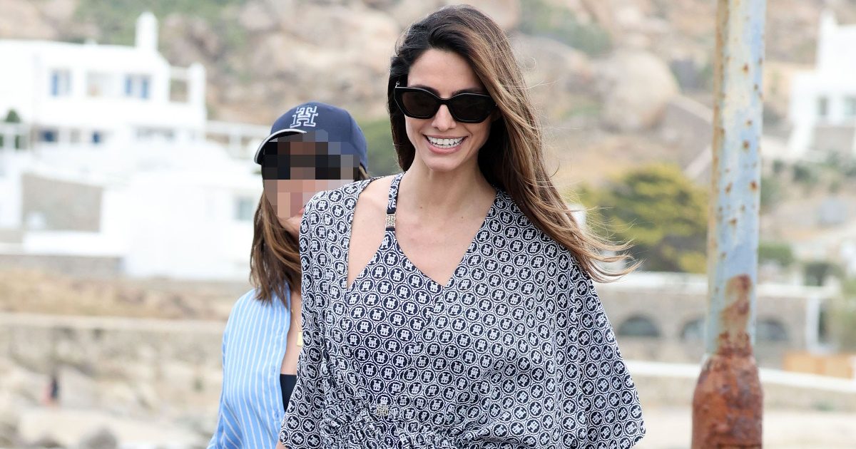 Ηλιάνα Παπαγεωργίου: Χαλαρές στιγμές πάνω στο σκάφος στη Μύκονο με την ...