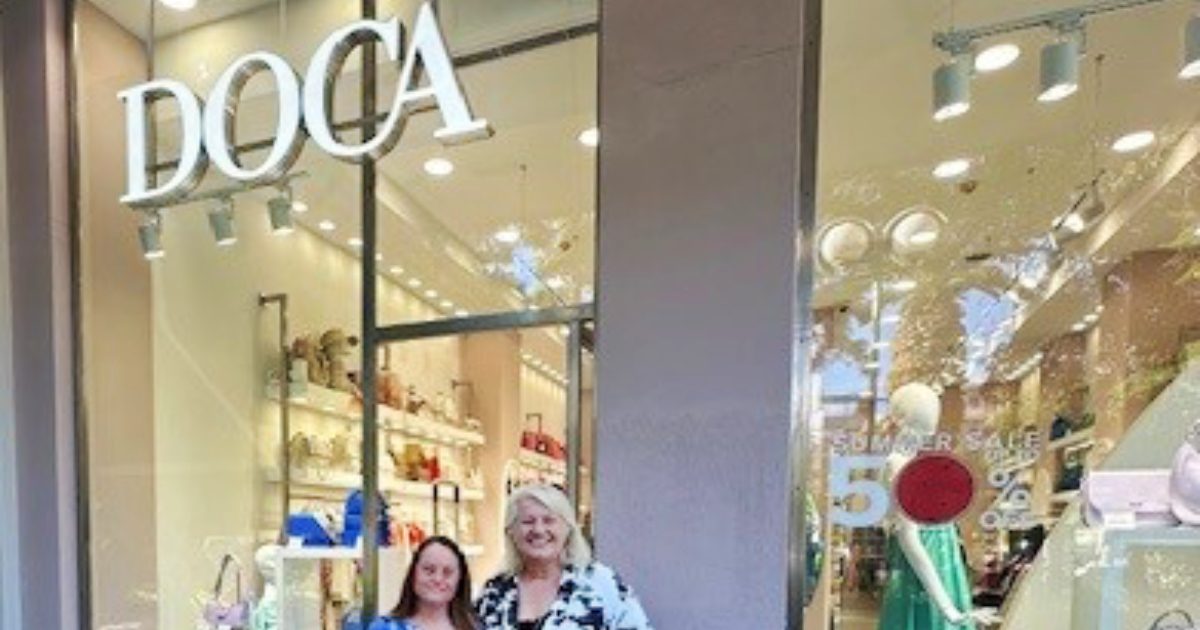Η Παγκόσμια Πρωταθλήτρια Κολύμβησης ΑμεΑ Φαίδρα Μακρίδη Επισκέπτεται το ...