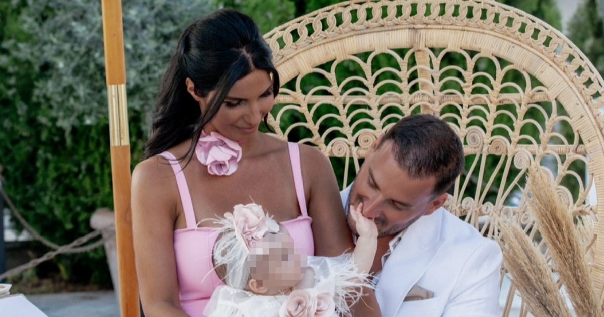Σοφία Αλατζά: Η παρουσιάστρια του Mega βάφτισε την 7 μηνών κόρη της στην Θεσσαλονίκη - Φωτογραφίες