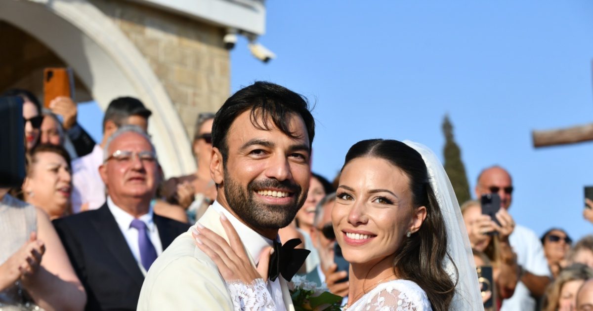 Αντρέας Γεωργίου - Σιμώνη Χριστοδούλου: Το επίσημο βίντεο από τις ...