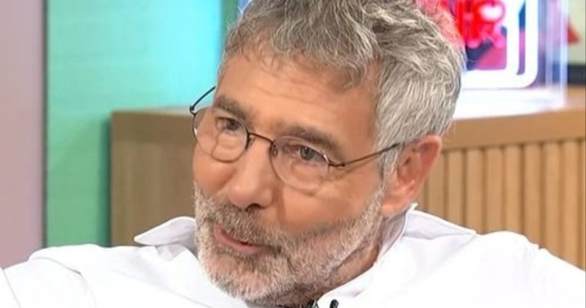 Ο Θοδωρής Αθερίδης στο Στούντιο 4: «Οι ηθοποιοί είμαστε ήσυχοι, έχουμε ...