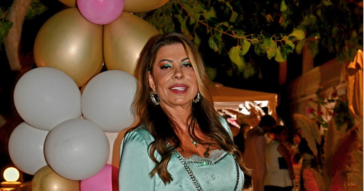 Άντζελα Δημητρίου: Το τραγούδι που ερμήνευσε στη βάπτιση της εγγονής ...