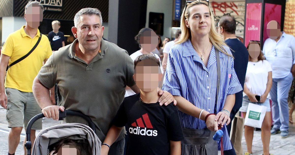 Άκης Παυλόπουλος - Ελένη Φωτοπούλου: Σπάνια κοινή εμφάνιση στο κέντρο ...