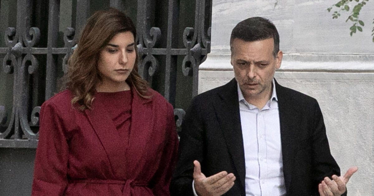 Χάρης Δούκας - Γεωργία Πολυτάνου: Βόλτα για δύο στην Αθήνα λίγες ...
