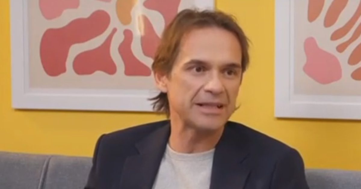 Νίκος Πουρσανίδης: «Με τη σύζυγό μου είμαστε μαζί 17 χρόνια, την είδα ...