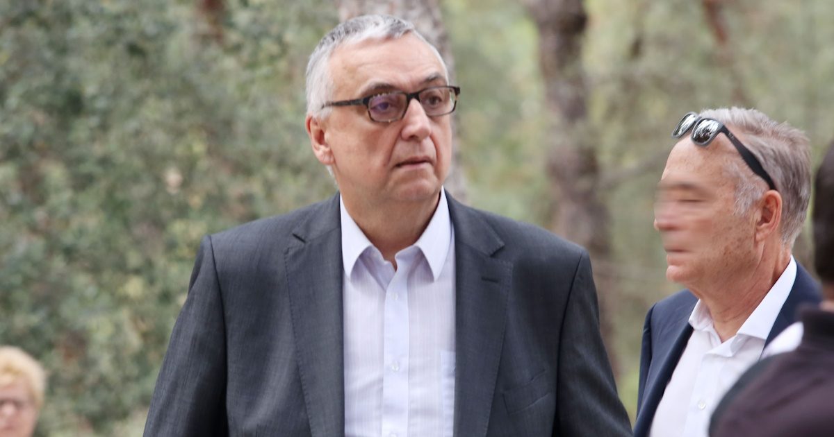 Πέθανε ο ψυχίατρος Δημήτρης Σούρας μετά από βακτηριακή μόλυνση - Ήταν ...