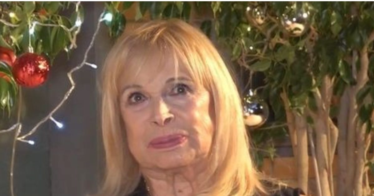 Άννα Φόνσου: «Από τότε που έχασα τους δικούς μου, δε τις θέλω τις ...
