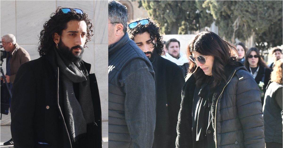 Κηδεία Δημήτρη Ήμελλου: Συγκινημένος ο γιος του, Φοίβος Ήμελλος στο ...