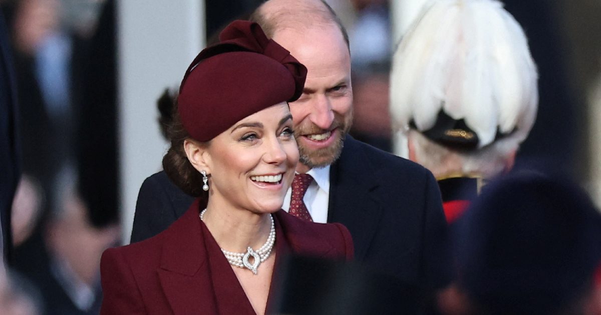 Kate Middleton: Ευδιάθετη και υπέρκομψη υποδέχθηκε μαζί με τον Πρίγκιπα ...