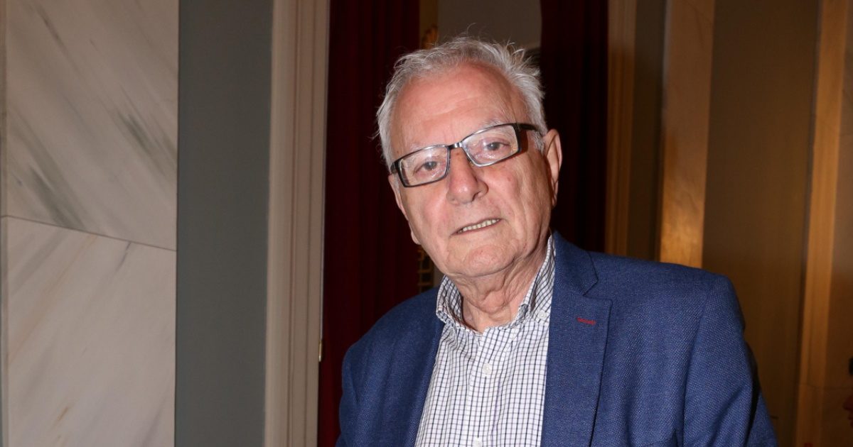 Πέθανε ο Κώστας Χαρδαβέλλας σε ηλικία 79 ετών - Είχε χάσει τη φωνή του ...