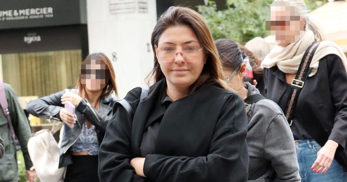Έλενα Παπαρίζου: Χαλαρή βόλτα στο κέντρο της Αθήνας - Φωτογραφίες