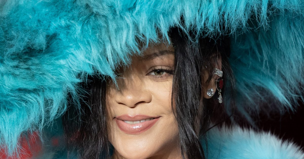 Rihanna: Μετά τις γιορτές επιστρέφει στο instagram πιο εκρηκτική από ποτέ!